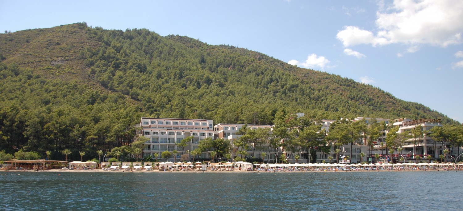 “Icon Beach Club” Marmaris’te açıldı