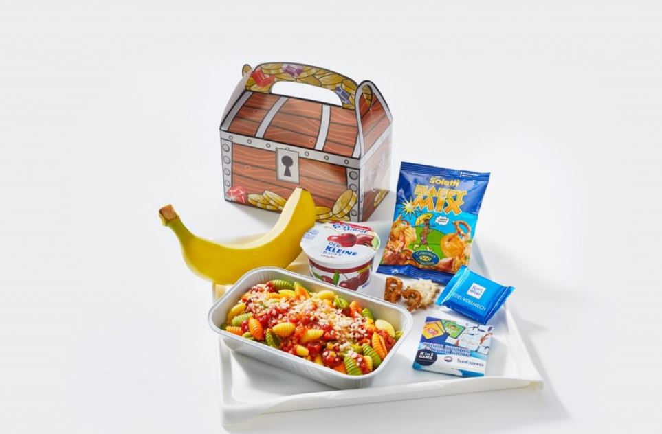 Sunexpress uçuşlarında çocuklara özel menü